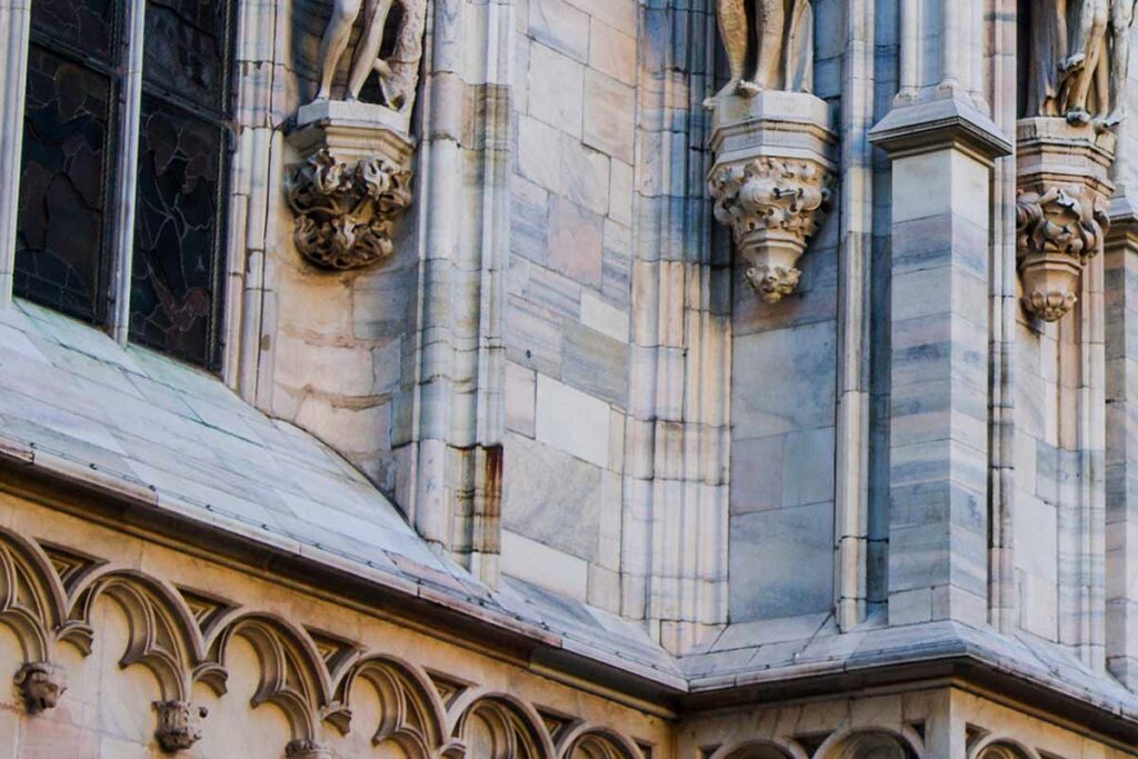 Fassadengestaltung: Welche Arten von Gesimsen gibt es?